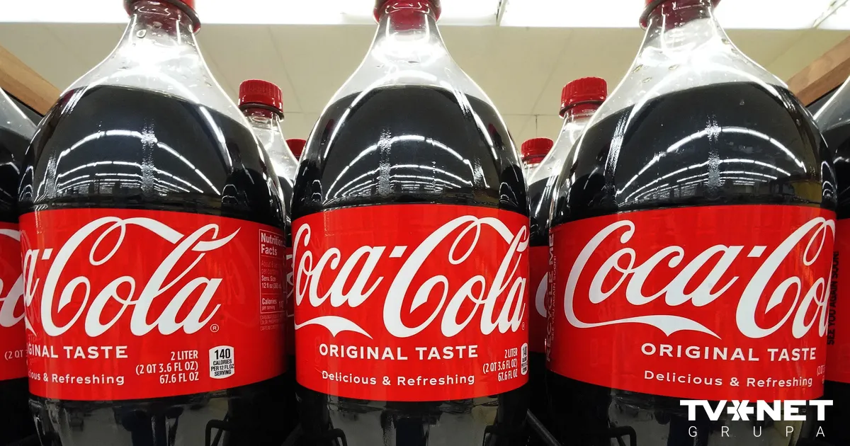 Coca-Cola в России будет продаваться под брендом "Добрый кола"