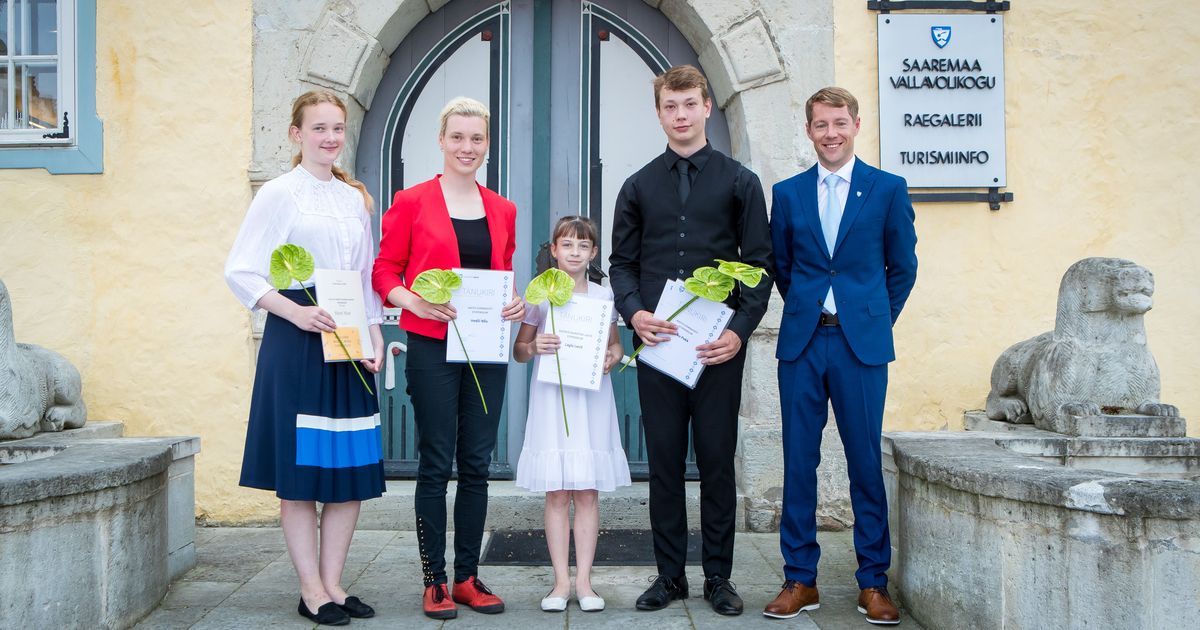 Aasta gümnasistid on Hedili Nõu ja Uku Pokk