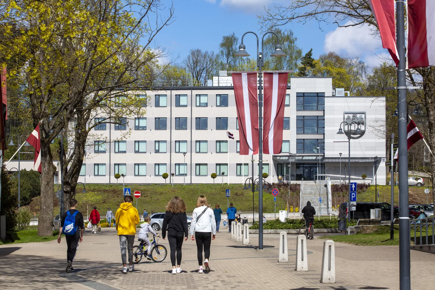 Neilgi pēc darba sākšanas amatu pametis arī otrais Ogres novada ...