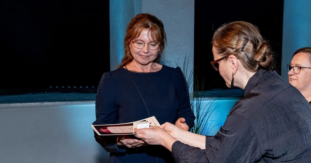 Eesti harrastusteatrite liit tunnustas teenetemärgiga kaht saarlast