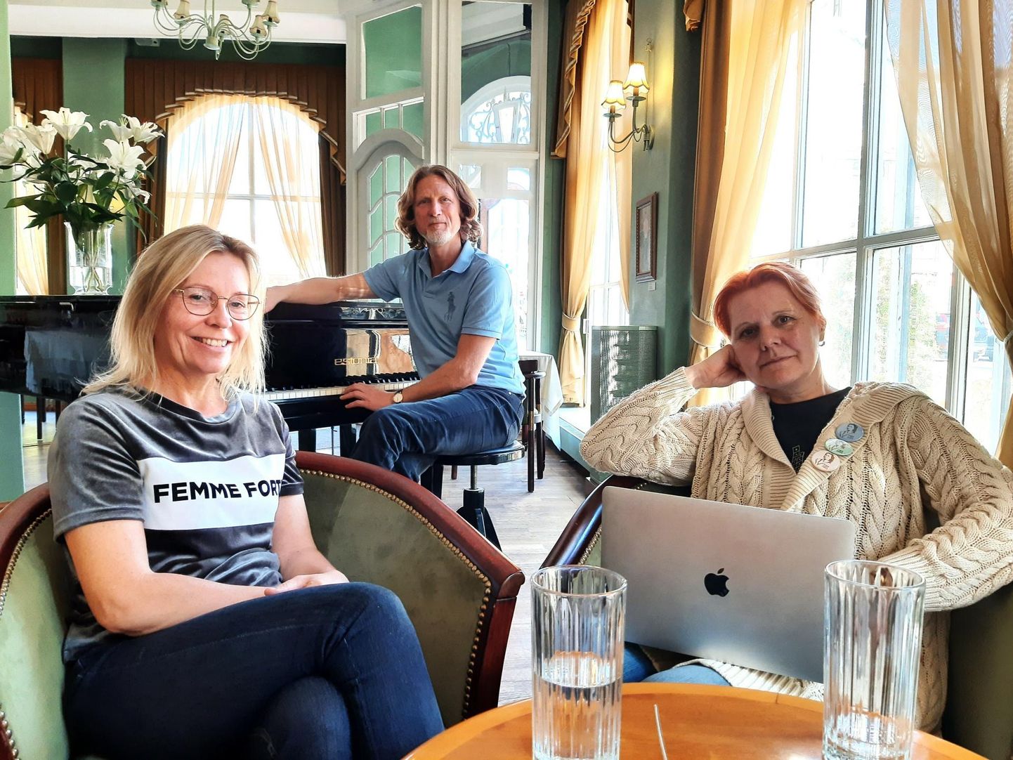 Pillimehed elustavad Raimond Valgre loomingu