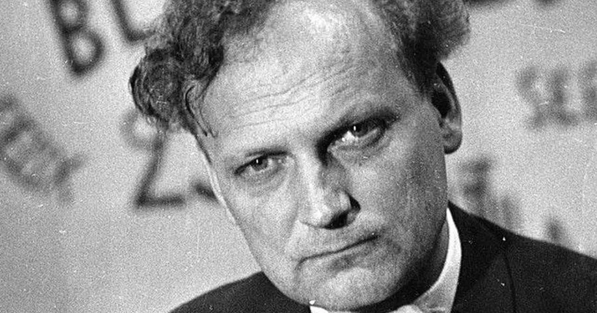 Reporter: Telestaar Valdo Pant 90