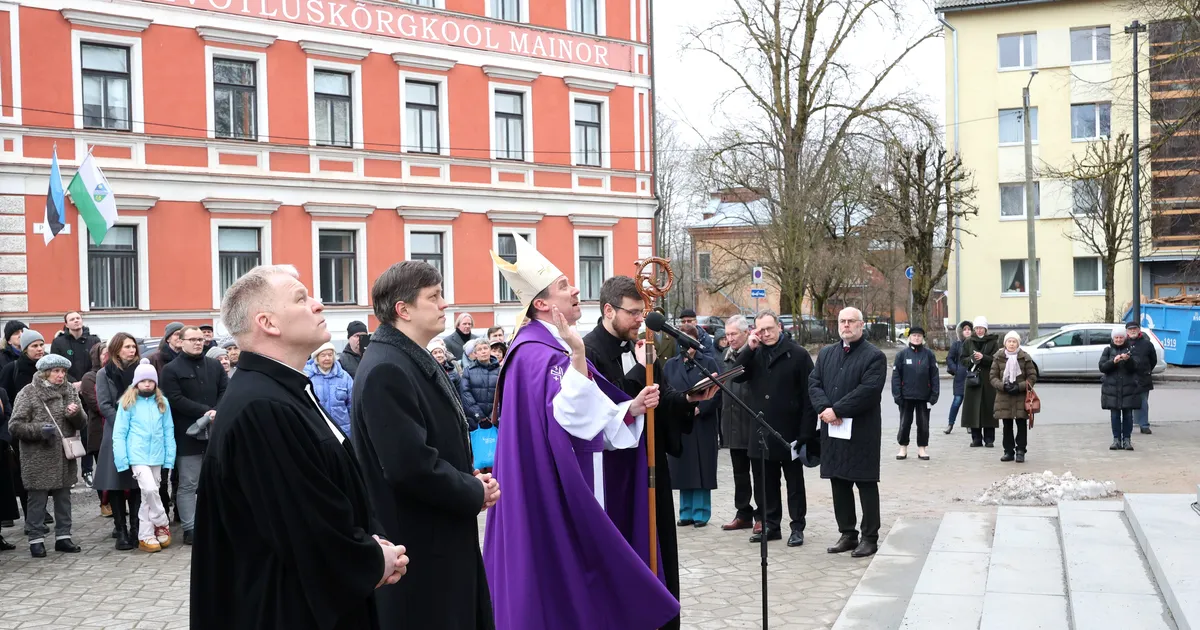 GALERII Peapiiskop pühitses Maarja kiriku torni