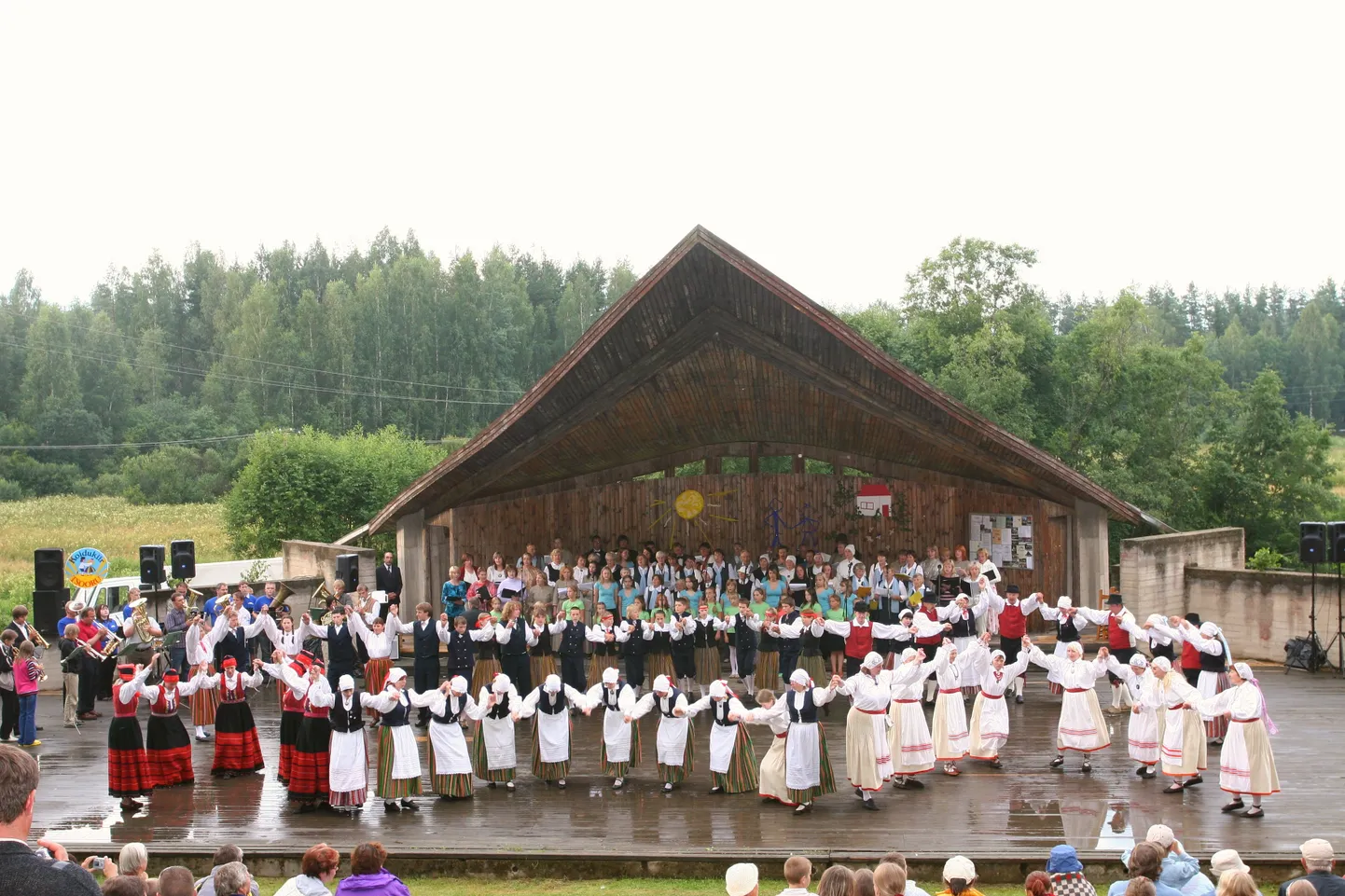 Pühapäeval peetakse Urvaste kihelkonnapäeva