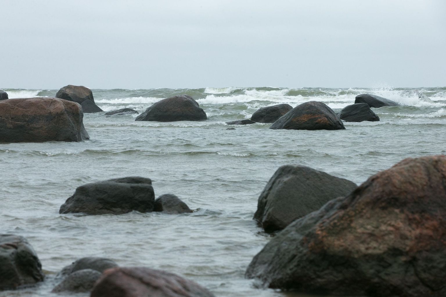 Leht: Vene sadama süvendustööde käigus vallandunud mudalaik läheneb ...