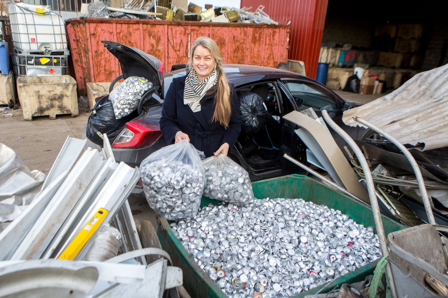 Lapsed sattusid hasarti küünlaümbriste kogumisest