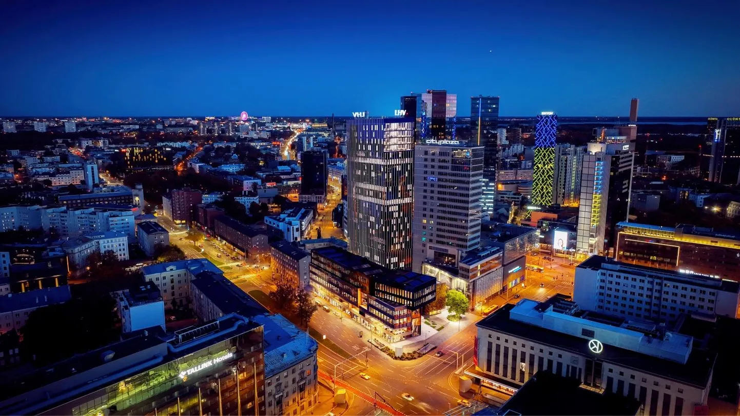 PILDID LHV uus hoone sai nurgakivi