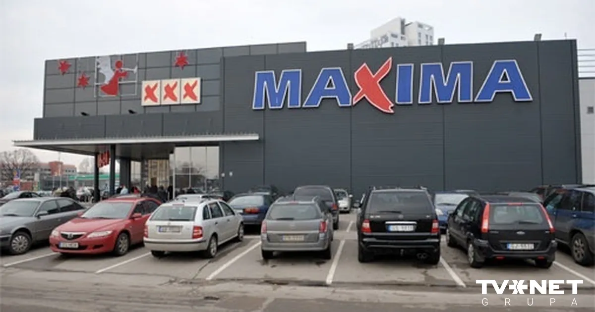 Полиция штрафует за парковку возле супермаркета Maxima