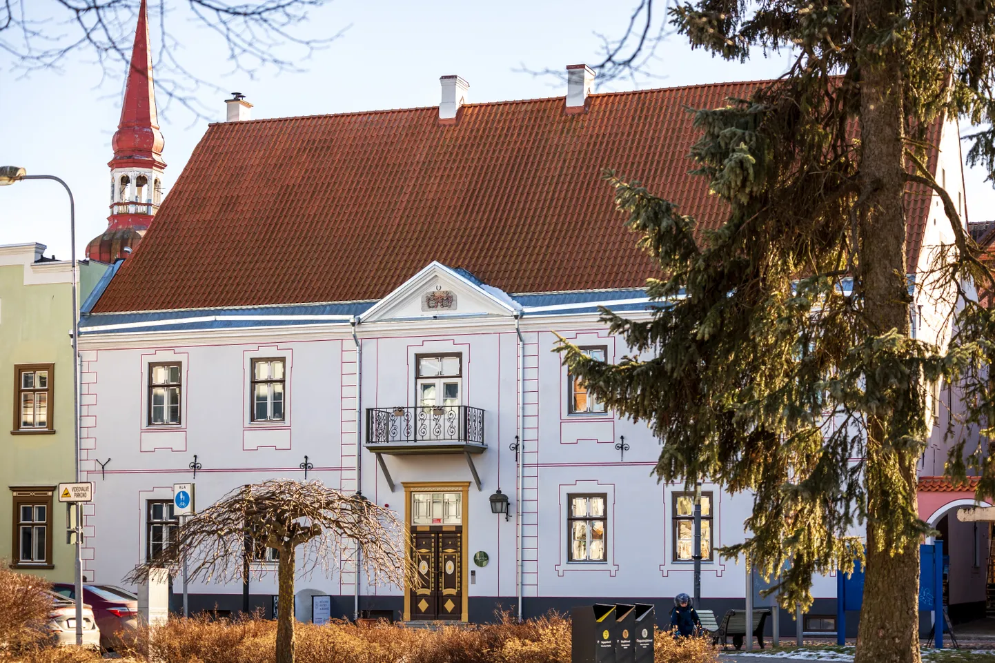 Pika puhkuse võtnud, Pärnuga seotud Rootsi kuninga pärand kolis ...