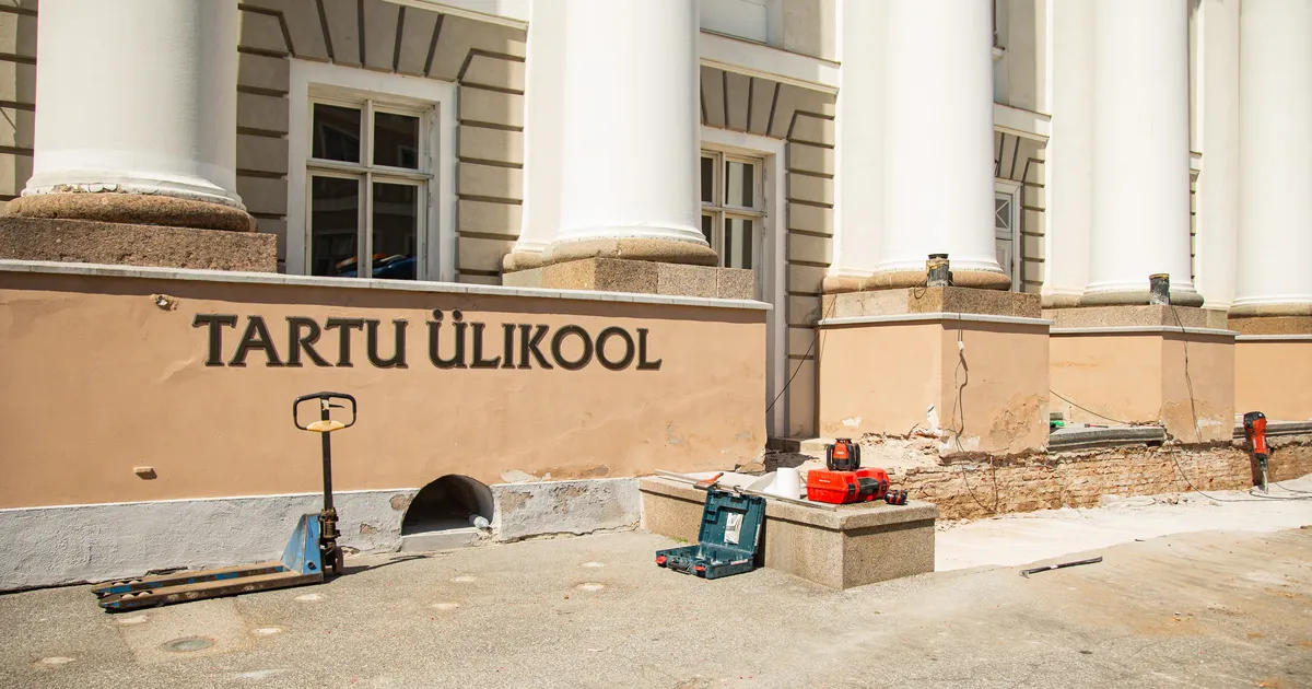 Tartu ülikooli peahoone trepp saab uueks õppeaastaks värskendust