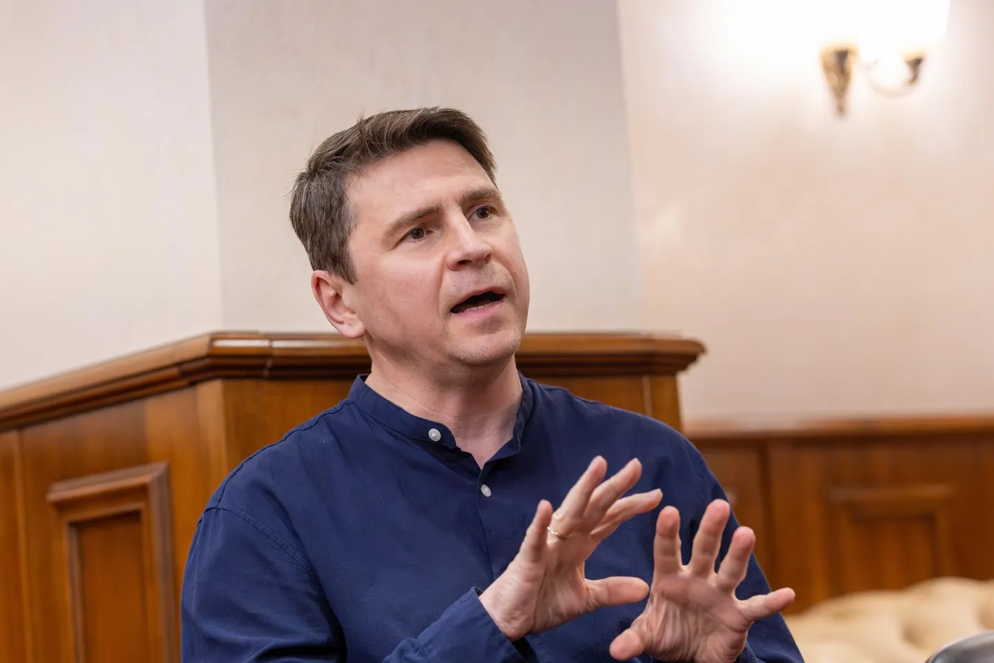 ИНТЕРВЬЮ POSTIMEES Главный представитель Зеленского: окно возможностей ...