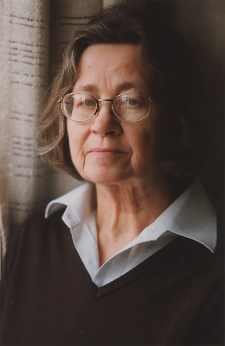 VIDEO Kirjanik Piret Raud soovitab oma ema raamatut, mis talle leinas ...