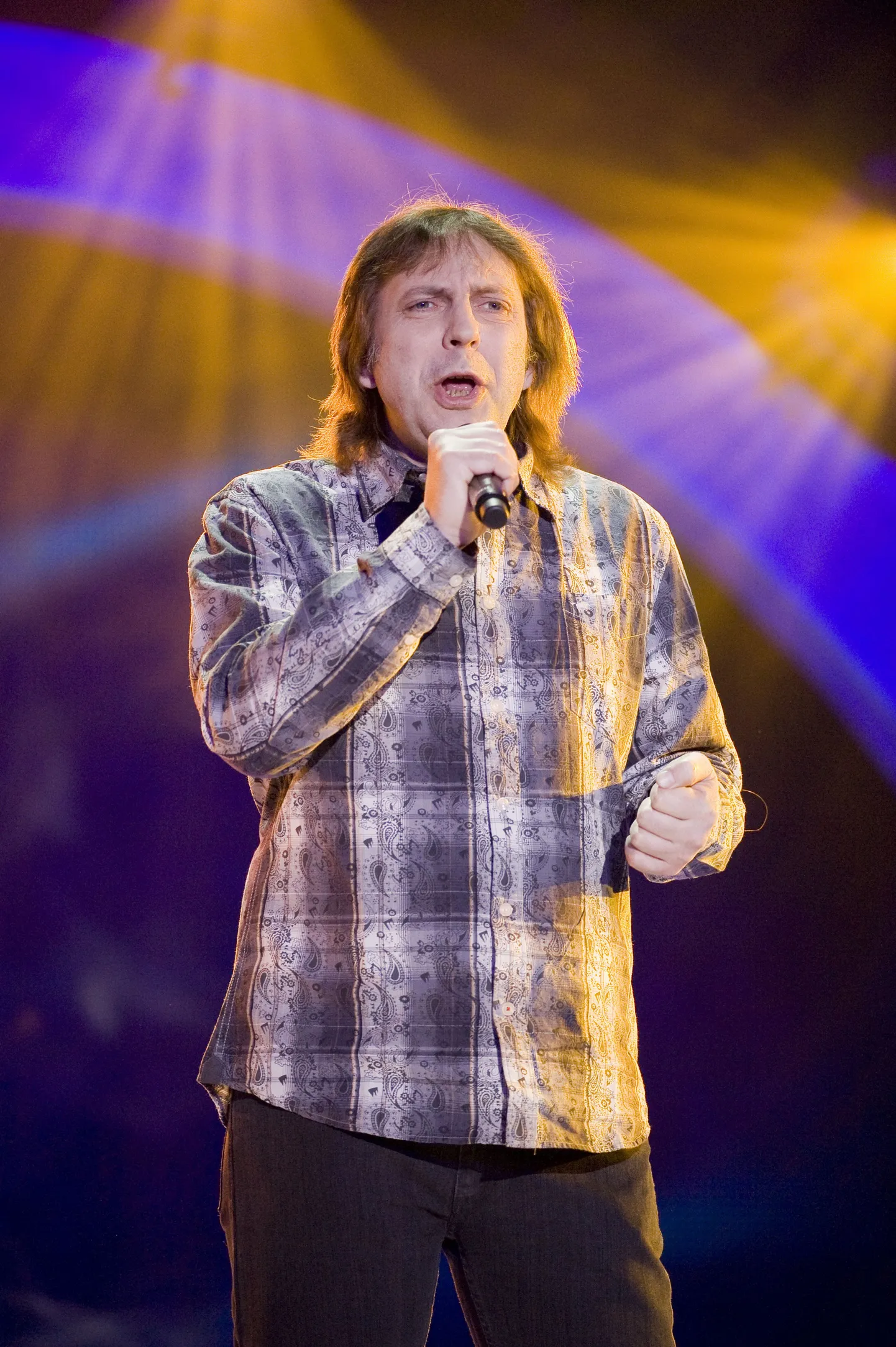 Laks: võib-olla tulen ja keeran uue lehekülje ja hakkan uuesti rokkima