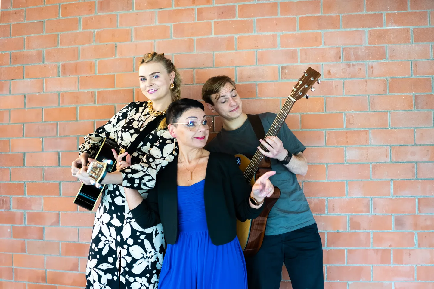 Ugala teater pitseerib hooaja kevadpeo ja Kuldõuntega