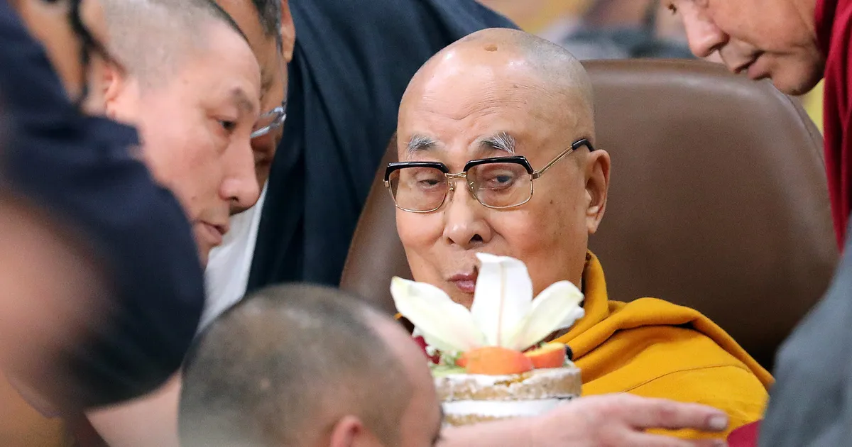 Dalai-laama tähistab 90. sünnipäeva