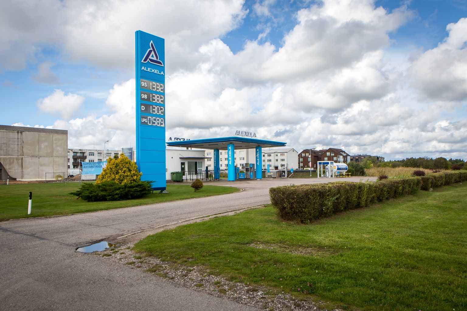 Alexela ostab Saaremaa vallalt tankla laiendamiseks maad