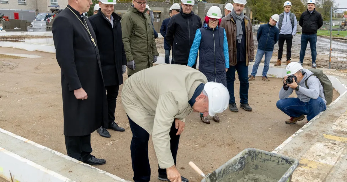 GALERII Lihulas pandi nurgakivi üle 11,5 miljoni euro maksvale koolihoonele