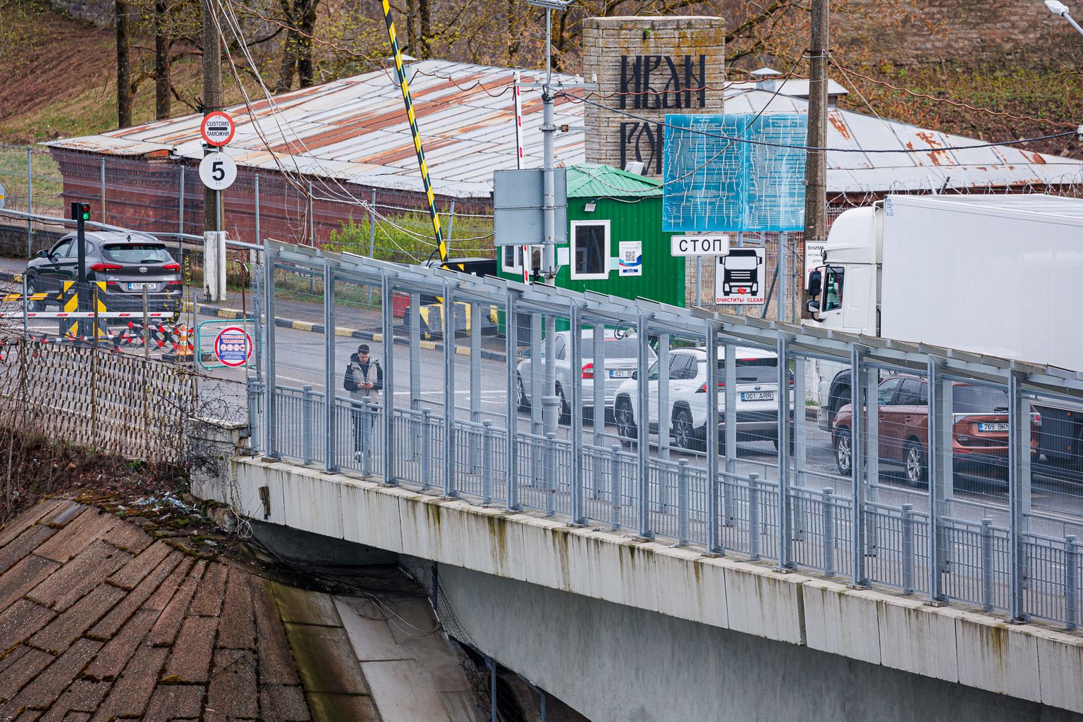 Geipastorit noaga rünnanud meest ähvardab riigist väljasaatmine