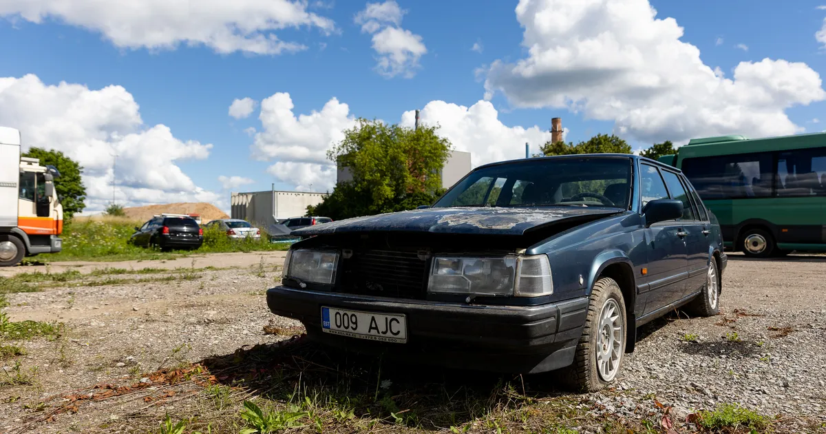 ASJA LUGU Arnold Rüütli ja Lennart Meri ametiauto Volvo roostetab ...