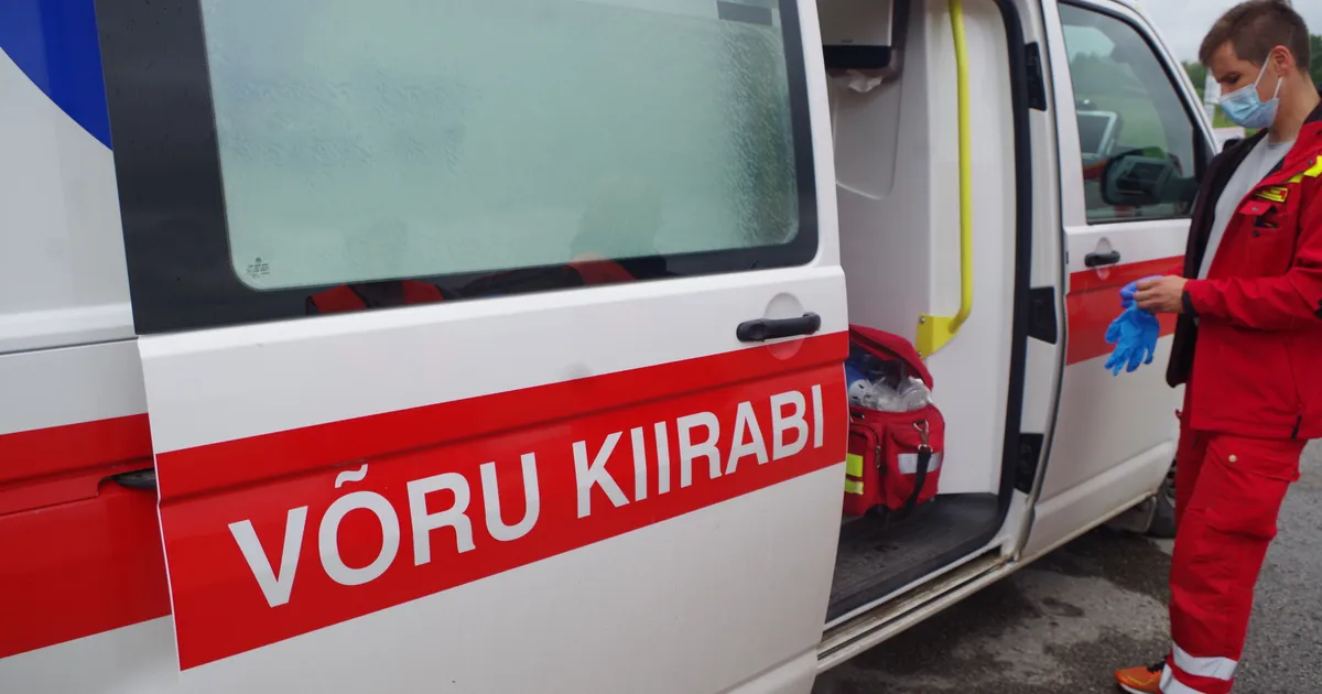 Võrumaal põrkasid kokku kaks autot, mitu inimest viidi haiglasse kontrolli