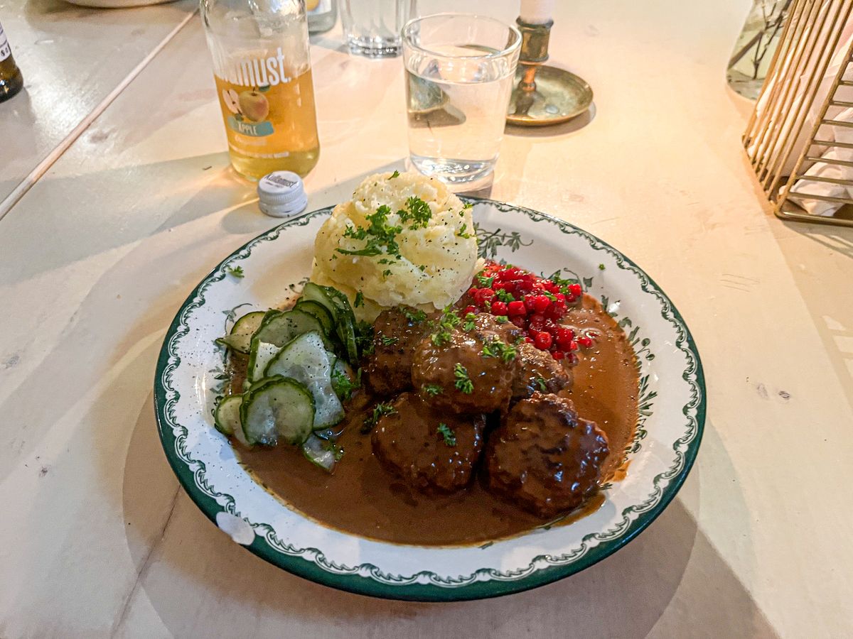 KRUIISID ON JÄLLE MOES Miks mind aeti maailma kuulsaima rootslannaga ...