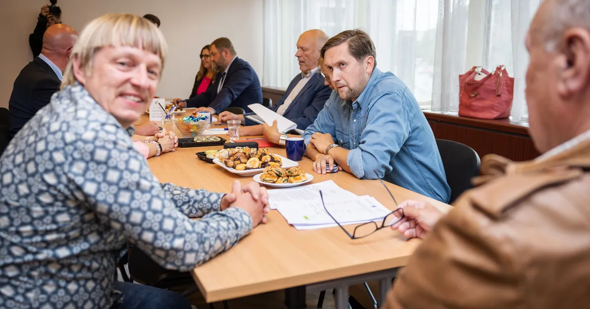 GALERII EKRE juhatus hakkas sisetüli arutama