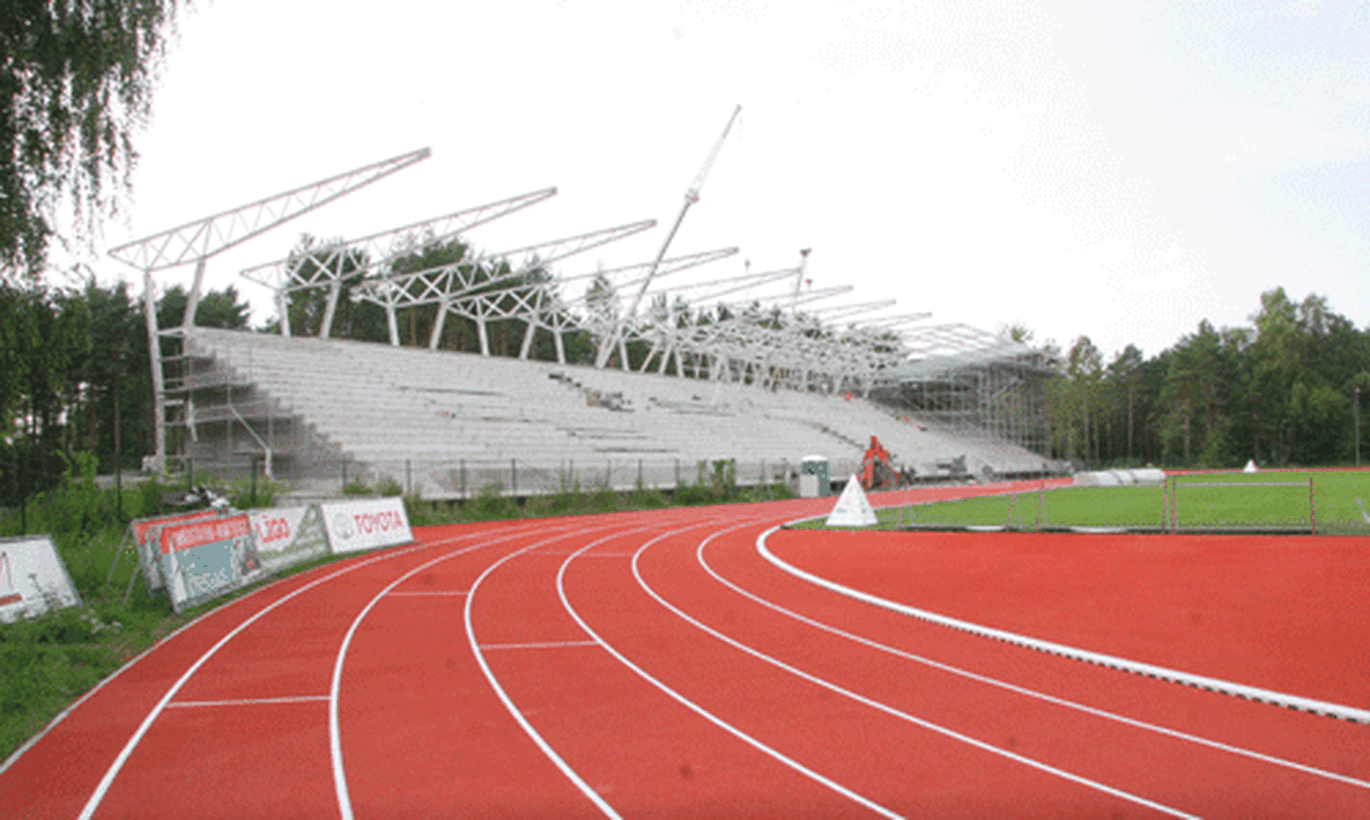 Slokas stadiona tribīņu celtniecību sola pabeigt oktobra sākumā ...