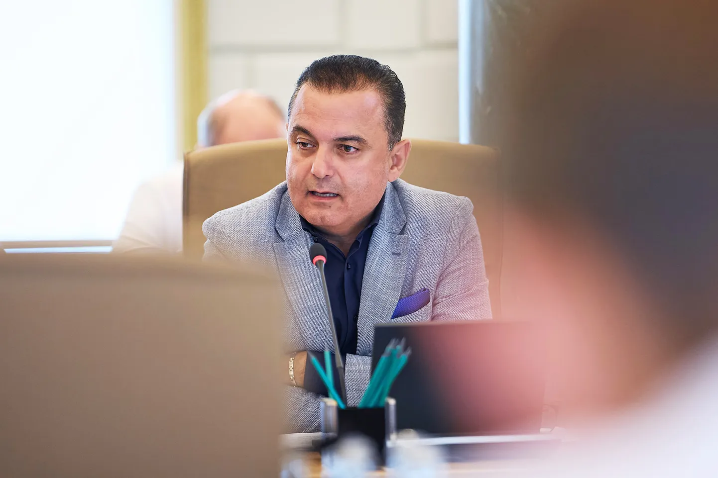 Abu Meri skeptisks par iespēju dabūt mediķu prasītos 133 miljonus eiro ...