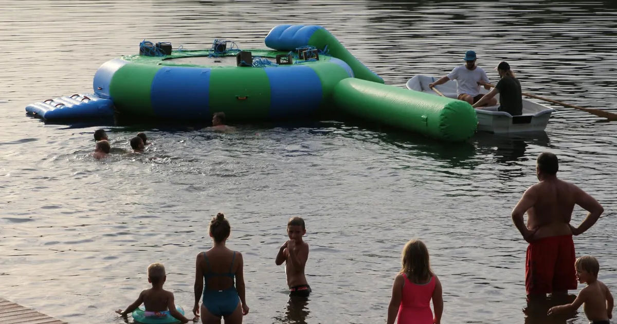 Kogukonna ammune soov täitus. Holstre järvele jõudsid veebatuudid