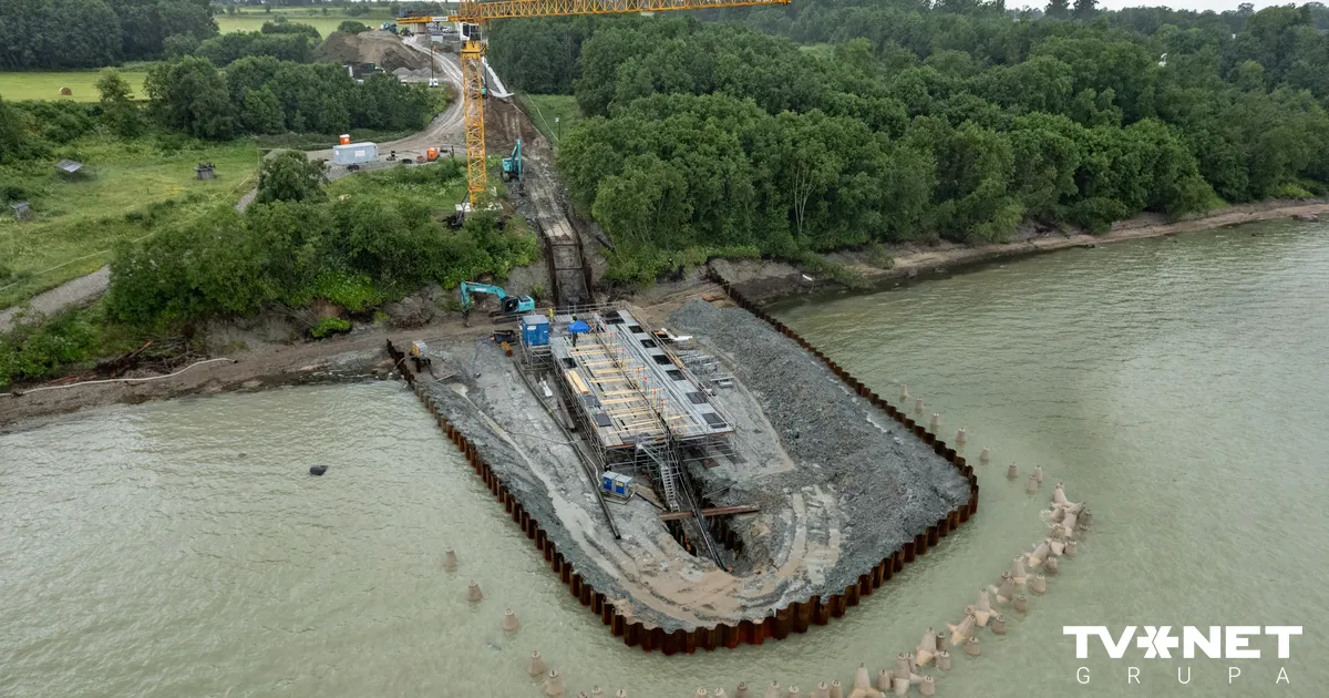 СМИ: в районе аварии Estlink 2 находился также нефтяной танкер теневого ...