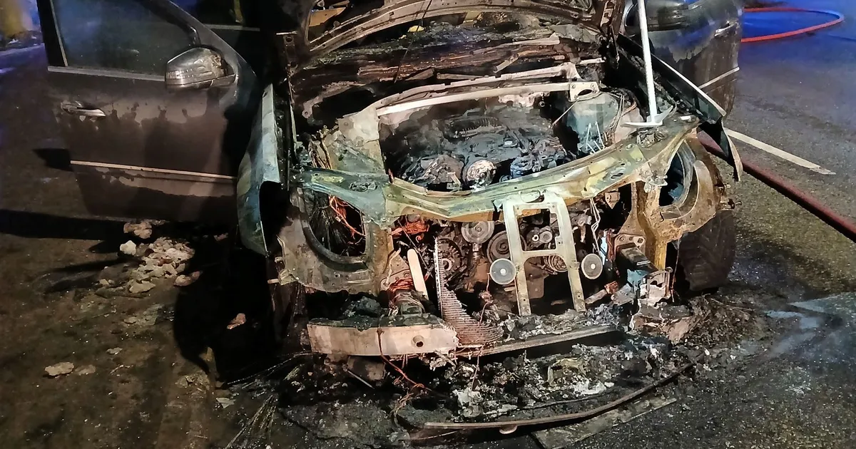 PILDID Keset linna leegitses auto