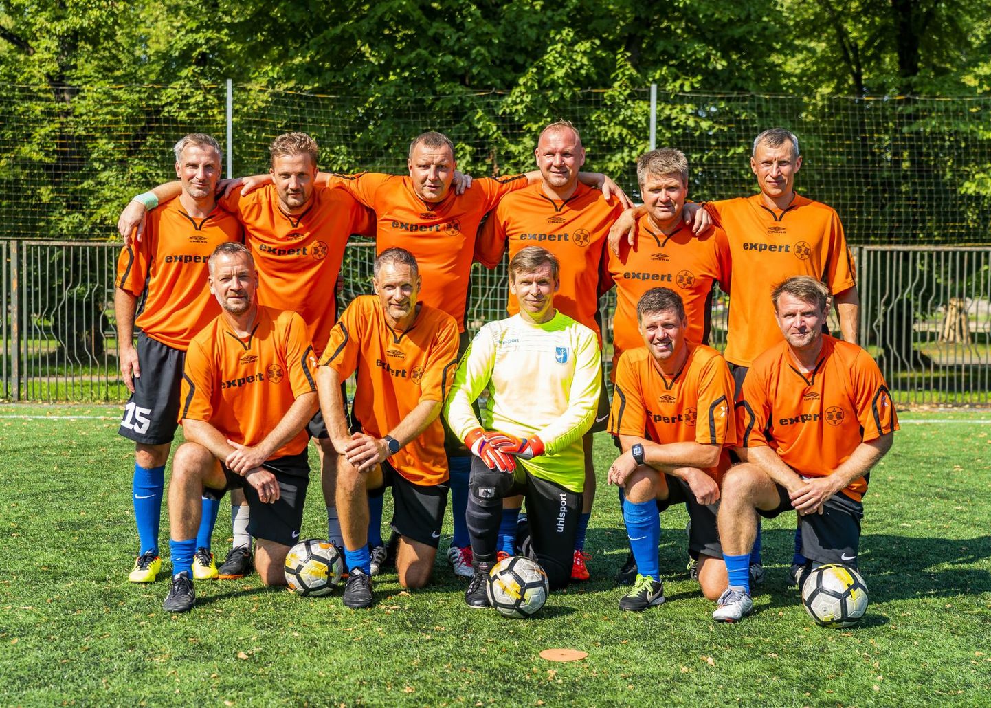 Pärnu jalgpalliseeniorid võitlesid klubide Balti turniiril välja teise koha