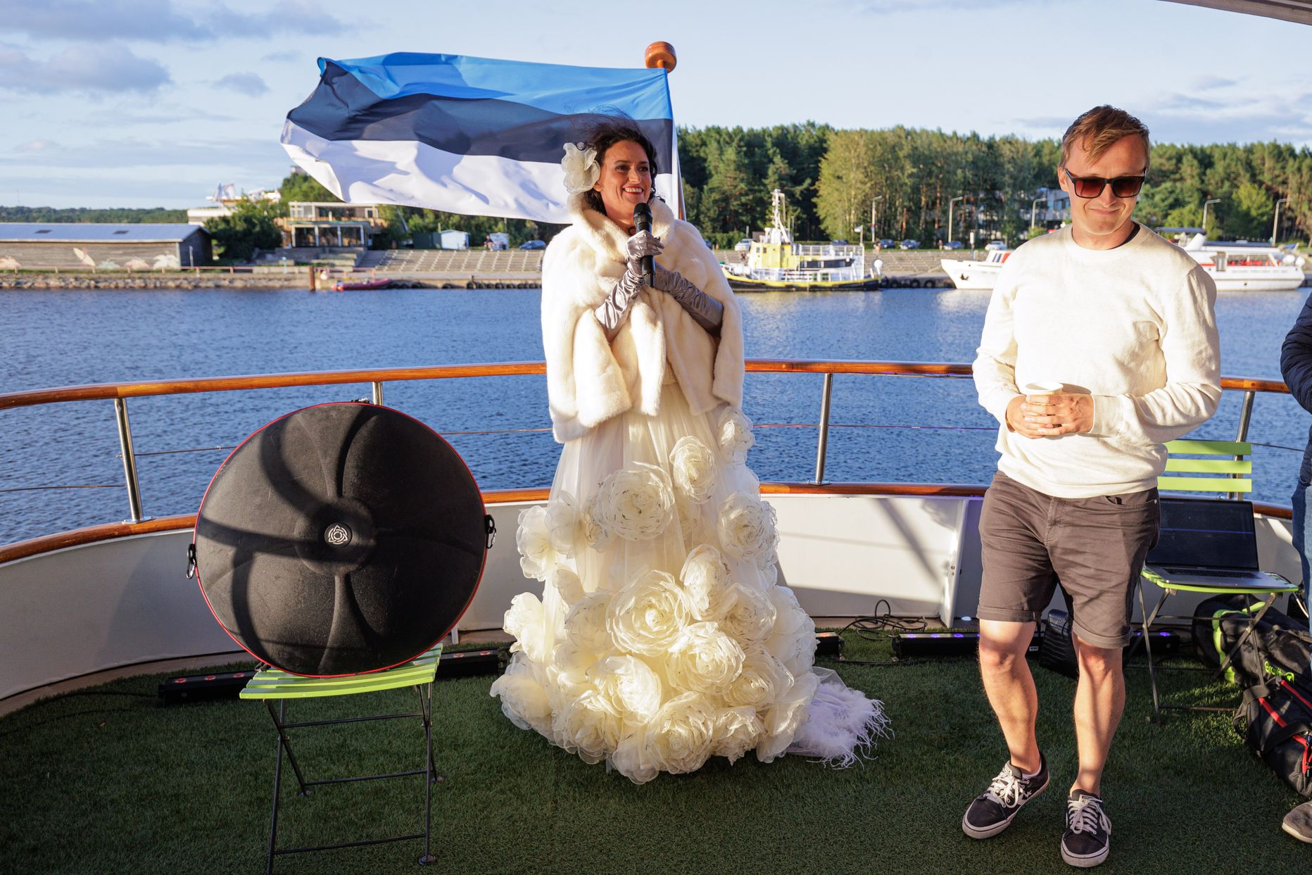 GALERII Kes kellega kohale tuli? Triin Lellep pidas luksusjahil maha ...