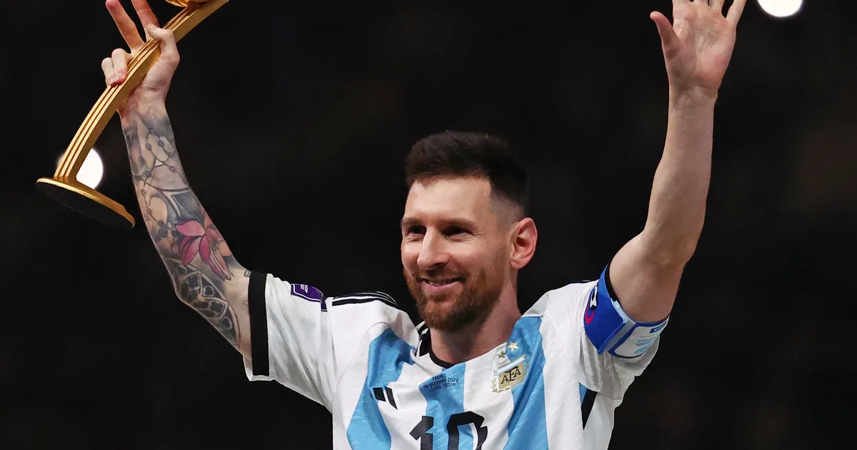 FOTO 15 000 kandidaati, üks võitja: selgus naine, kes hoidis Messi karikat