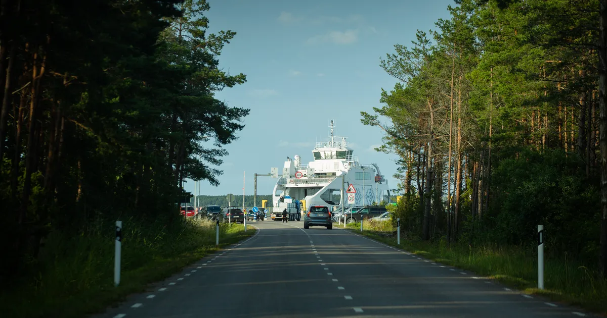Sõru-Triigi liinil sõidab uuest nädalast parvlaev Reet
