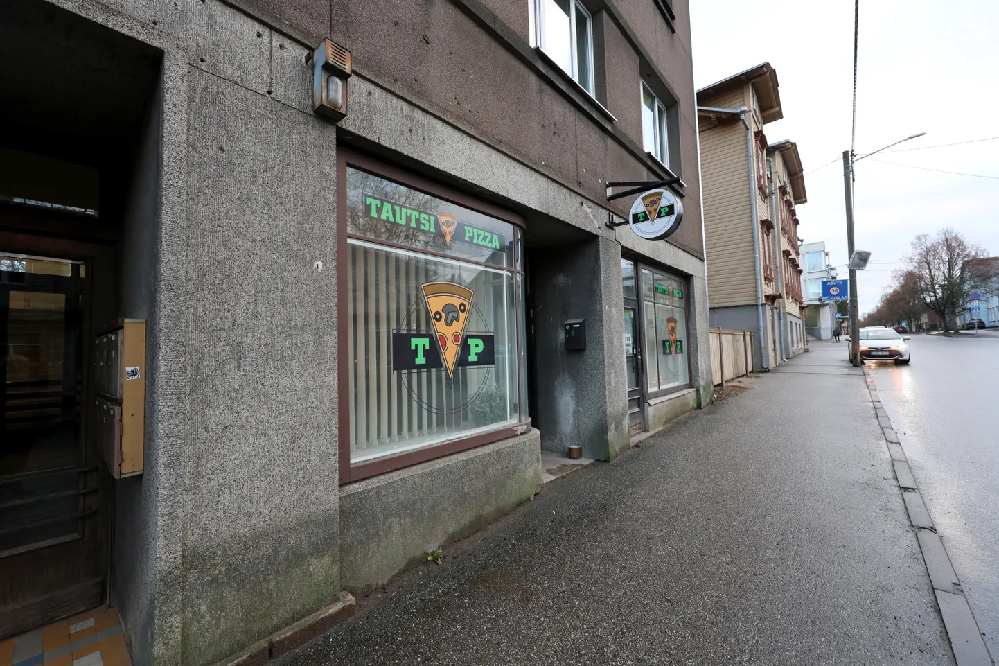 «Päris pekkis seis on.» Majandusraskused sunnivad Tartu pitsakohta uksi ...