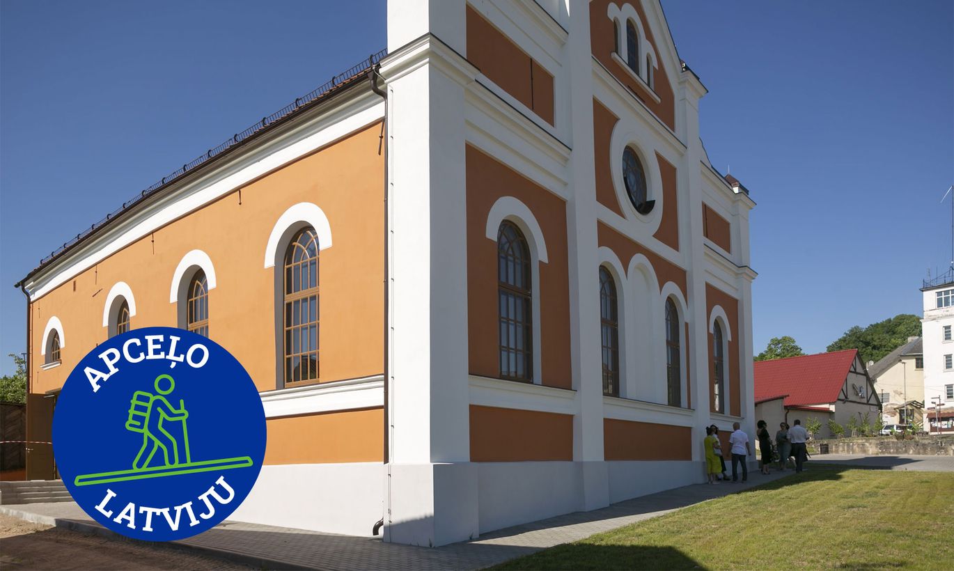FOTO Bijusī Sabiles sinagoga pārtop par Sabiles mākslas, kultūras un ...