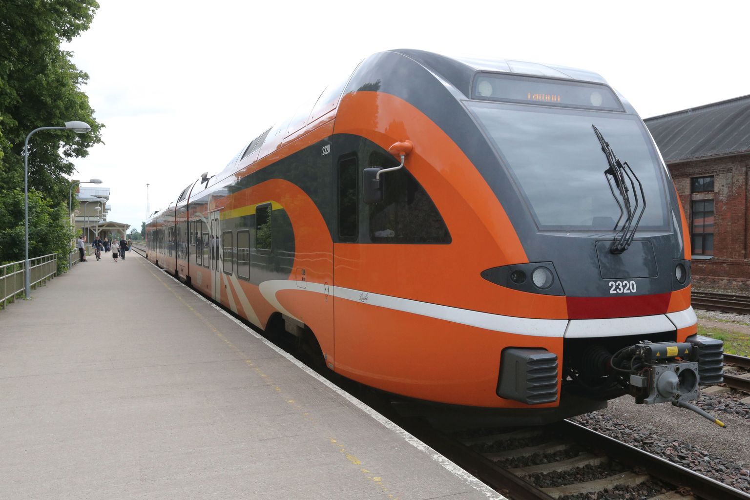 Elroni rongi võhm lõppes Võhmas - Kaup ja teenus - Tarbija