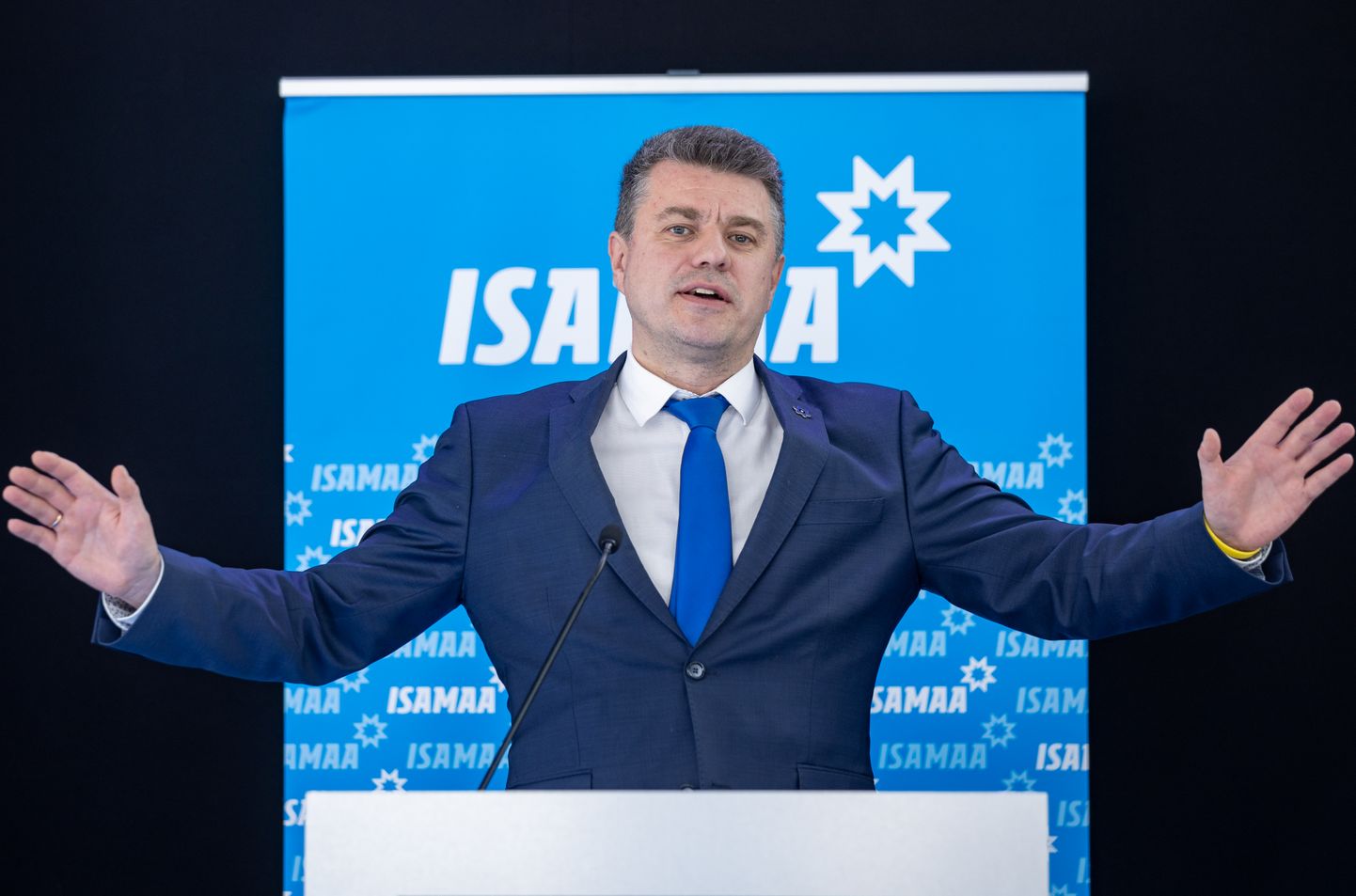 GRAAFIK Idavedude skandaal vedas Isamaa toetuse rekordkõrgusele