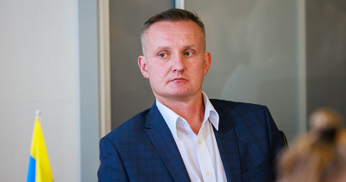 ÜKS KÜSIMUS Miks Narva munitsipaalkoolide õpetajad ei streigi?