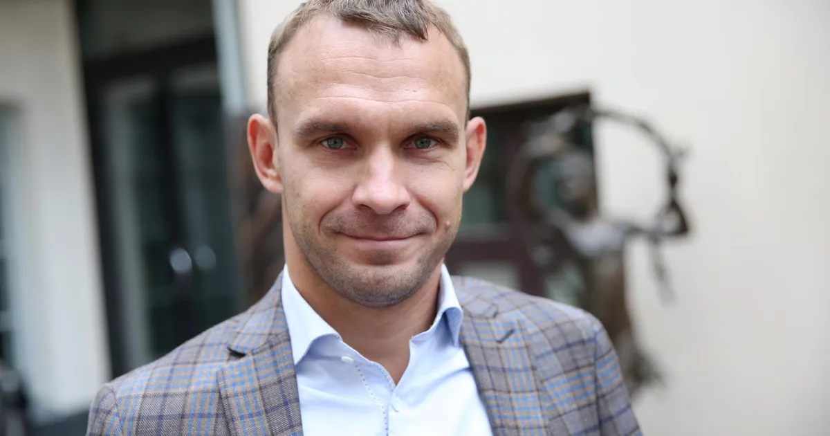 Volikogu esimeheks valitud Kaspar Kokk jäi opositsiooni turmtule alla