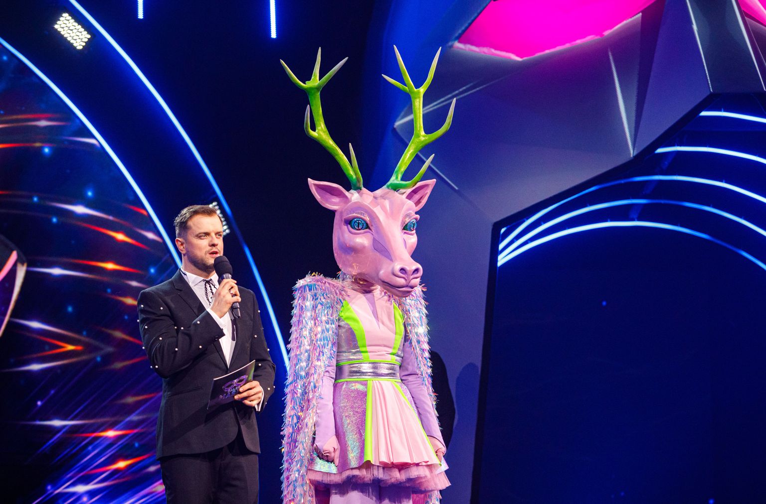 Šovā "Balss maskā" atmasko Briedi