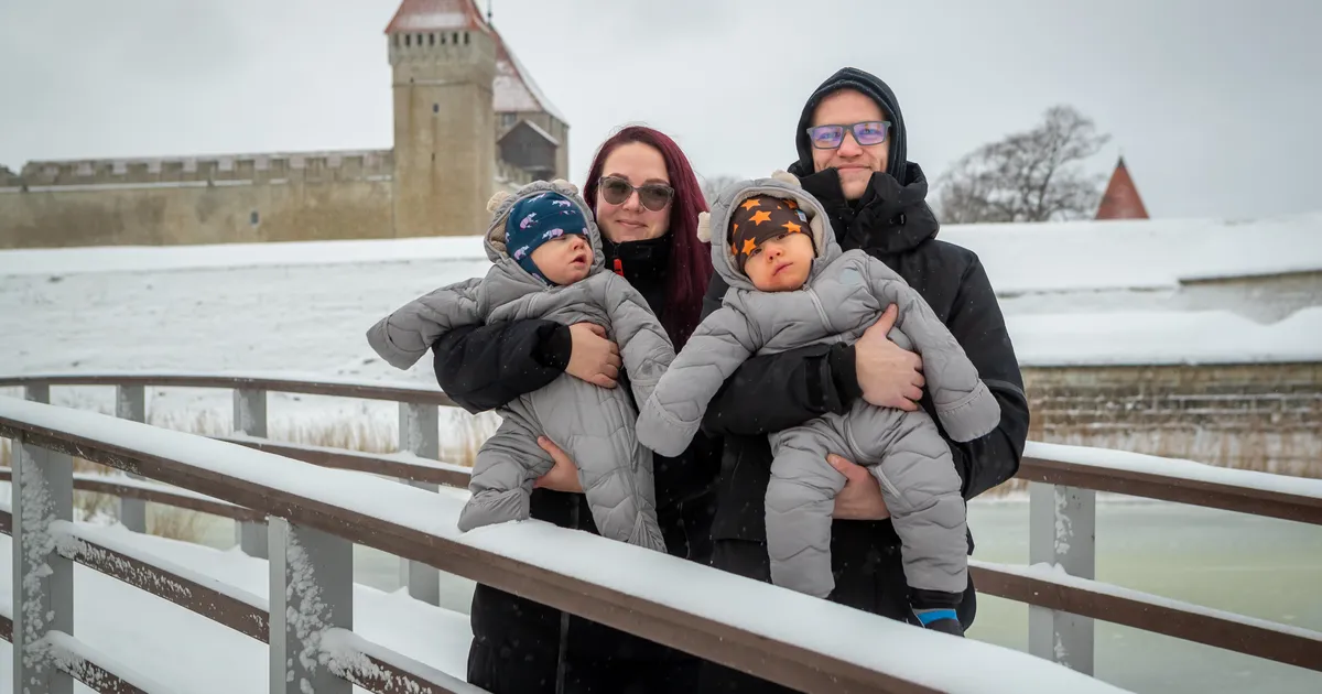 ENNEAEGSED BEEBID Mardi ja Kermo esimesed jõulud kodus koos perega