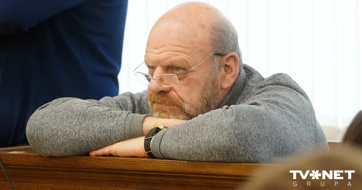 Tiesa atsaka mainīt drošības līdzekli Bunkus slepkavības lietā