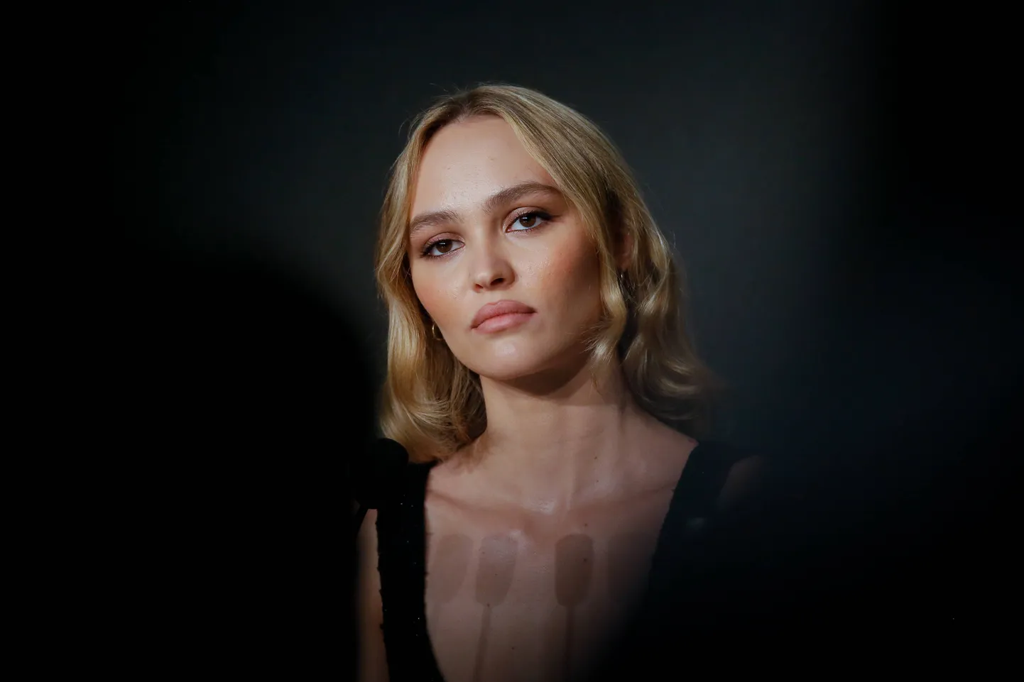 Tēta acis, mammas mute: kas ir Holivudas apspriestākā aktrise Lilija ...