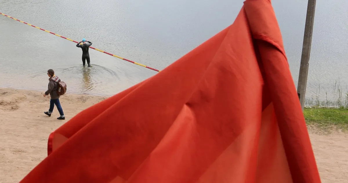 Anne kanali ääres lehvib juba punane lipp