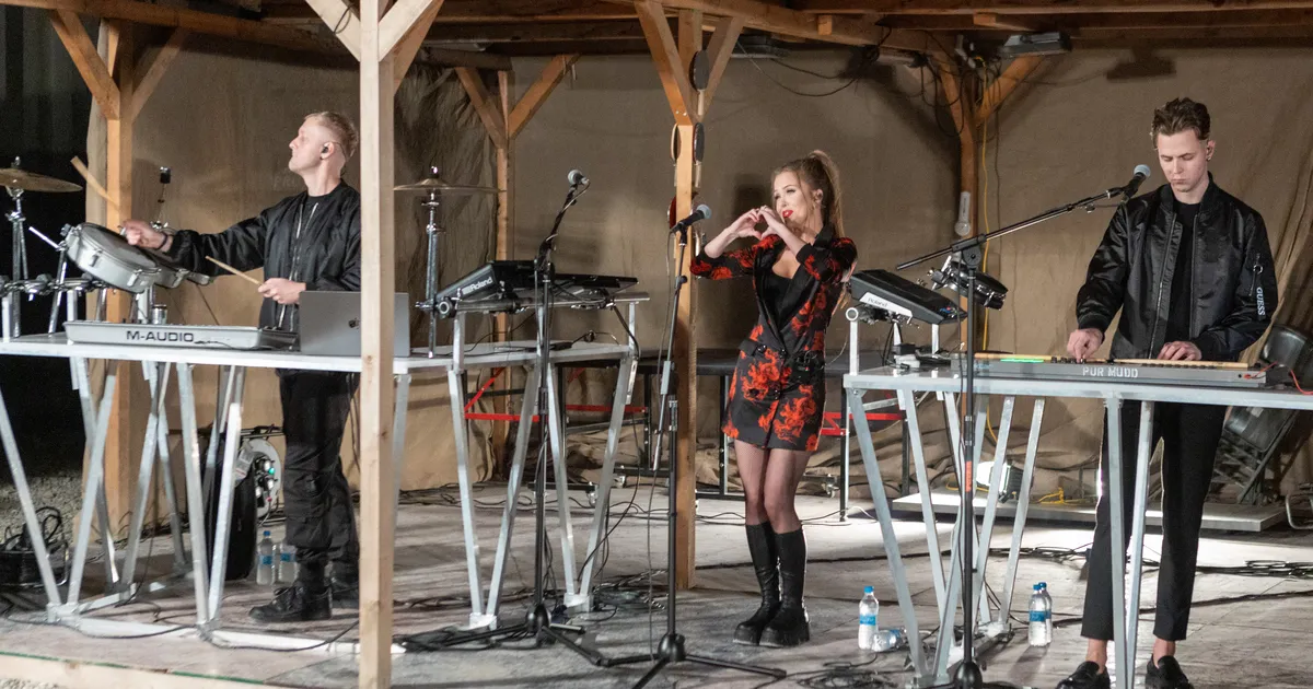 GALERII Púr Múdd ja Grete Paia on külas Eesti kaitseväelastel Iraagis