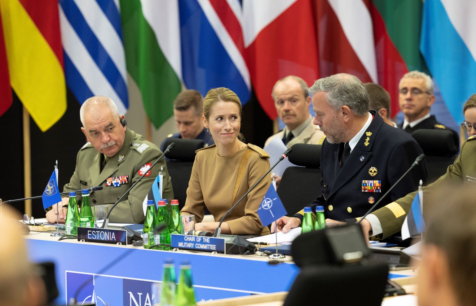 Kallas NATO kaitsevägede juhatajatele: sõjalist abi Ukrainale tuleb veelgi suurendada