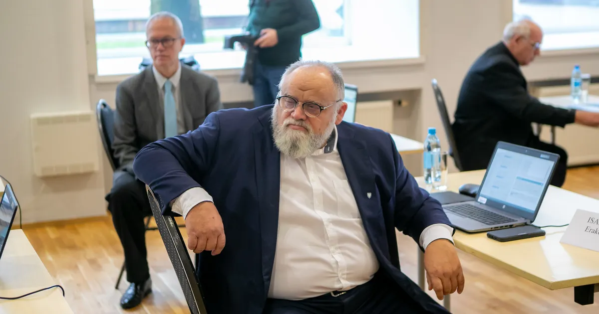 OOTAMATU AVALDUS Saaremaa vallavolikogu liige teatas, et ta ei ole ...