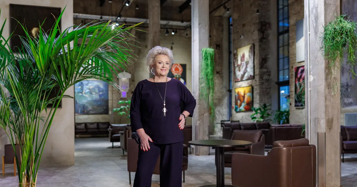 I am a Singer: Education, Stability, and Grounded Perspective - Archynewsy